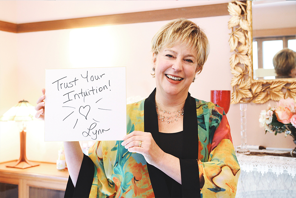 70: Listening to Your Inner GPS w/ Lynn Robinson - Lavendaire