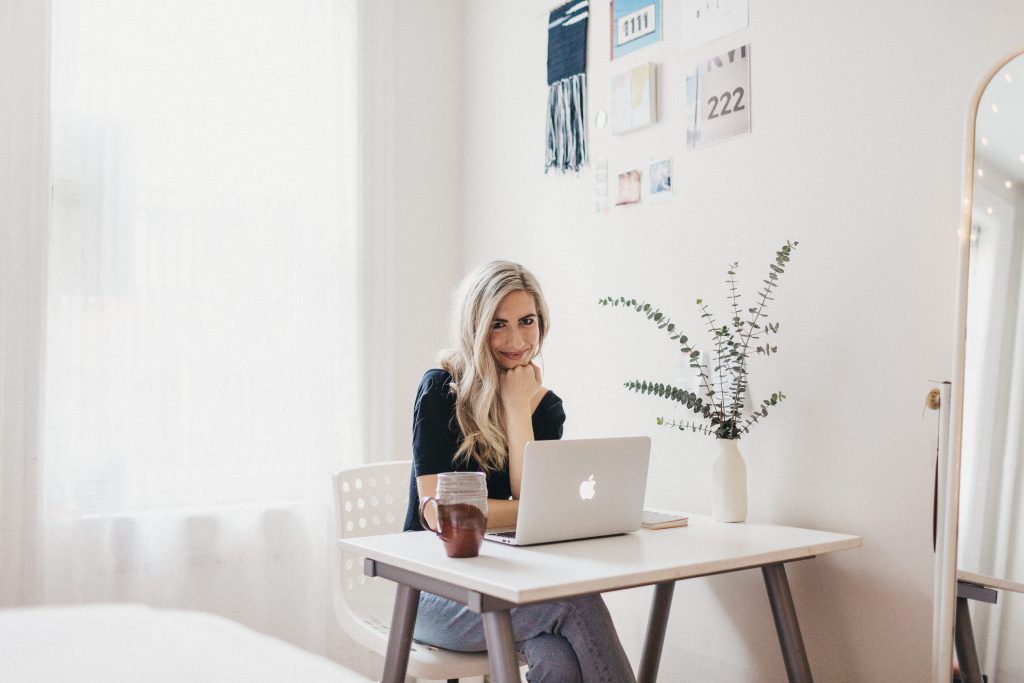 92: Journaling, Podcasting & Human Connection w/ Katie Dalebout ...